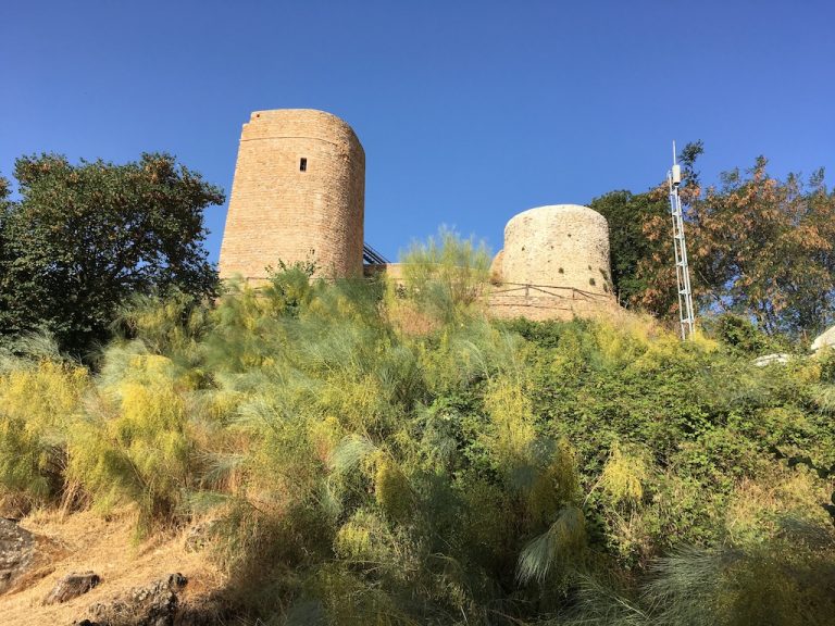 Ruta de los Castañares al Castillo de Constantina | Senderismo Sevilla